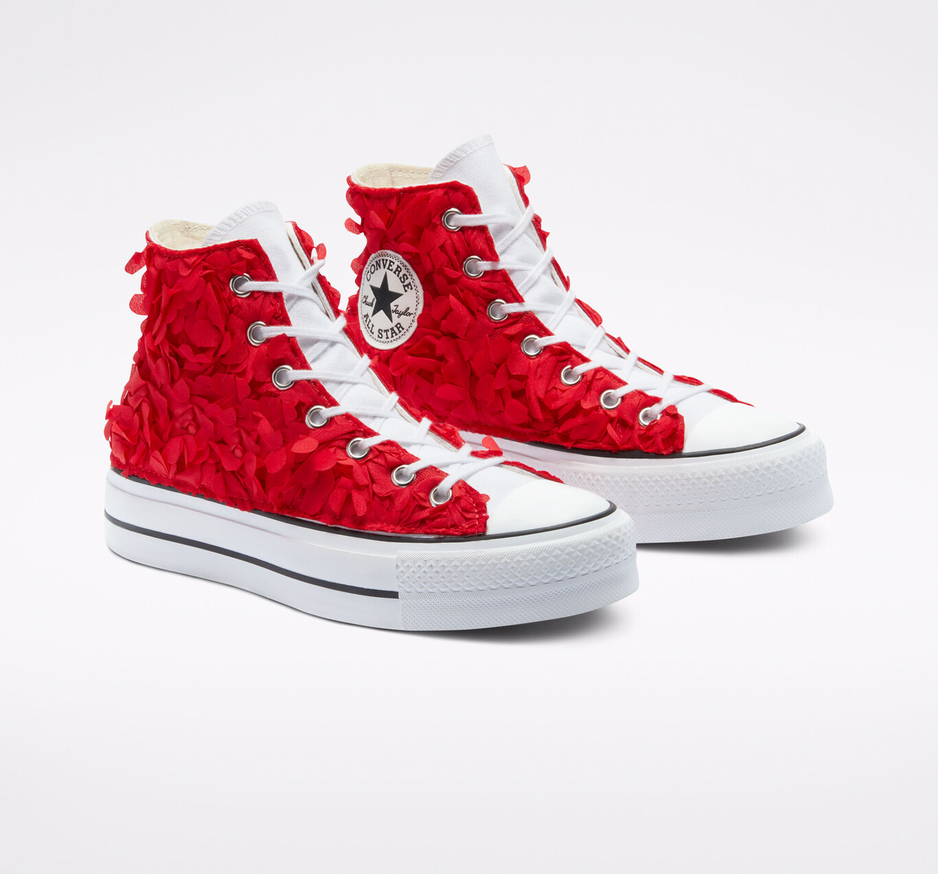 Nueve zapatillas Converse originales con las que escapar de los ...