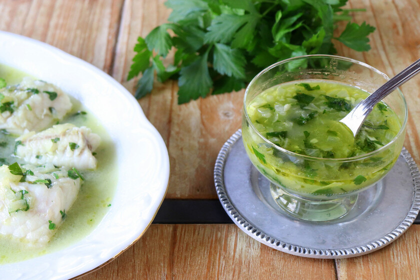 Receta de salsa verde tradicional, la mejor para tus recetas de pescado ...