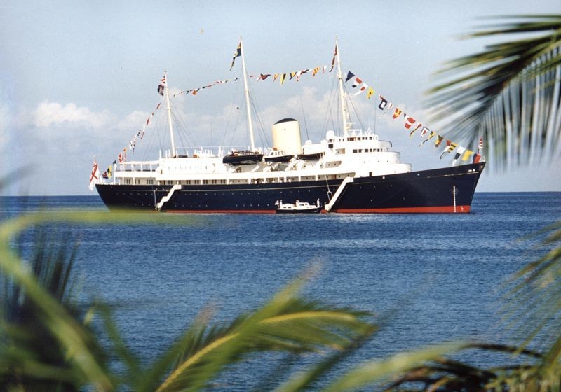 El Royal Yatch Britannia, la antigua casa flotante de la Familia Real ...