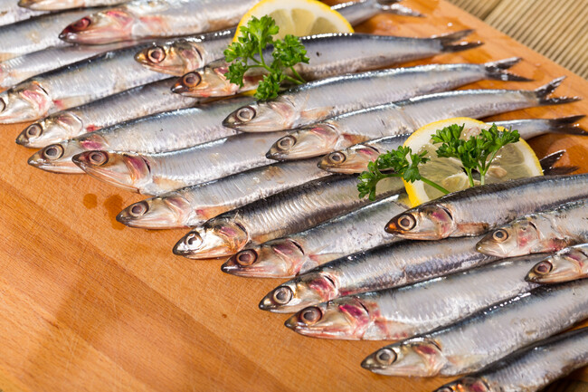 Anchoa y boquerón, el pescado azul de temporada más accesible del ...