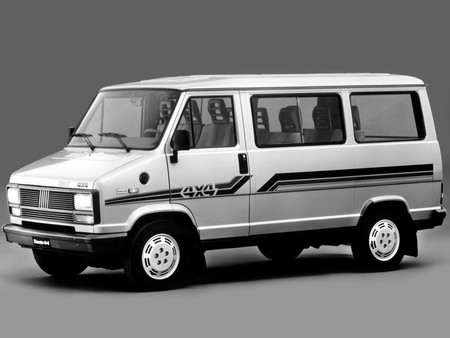 Fiat Ducato: 35 años dando guerra en innumerables batallas y variantes
