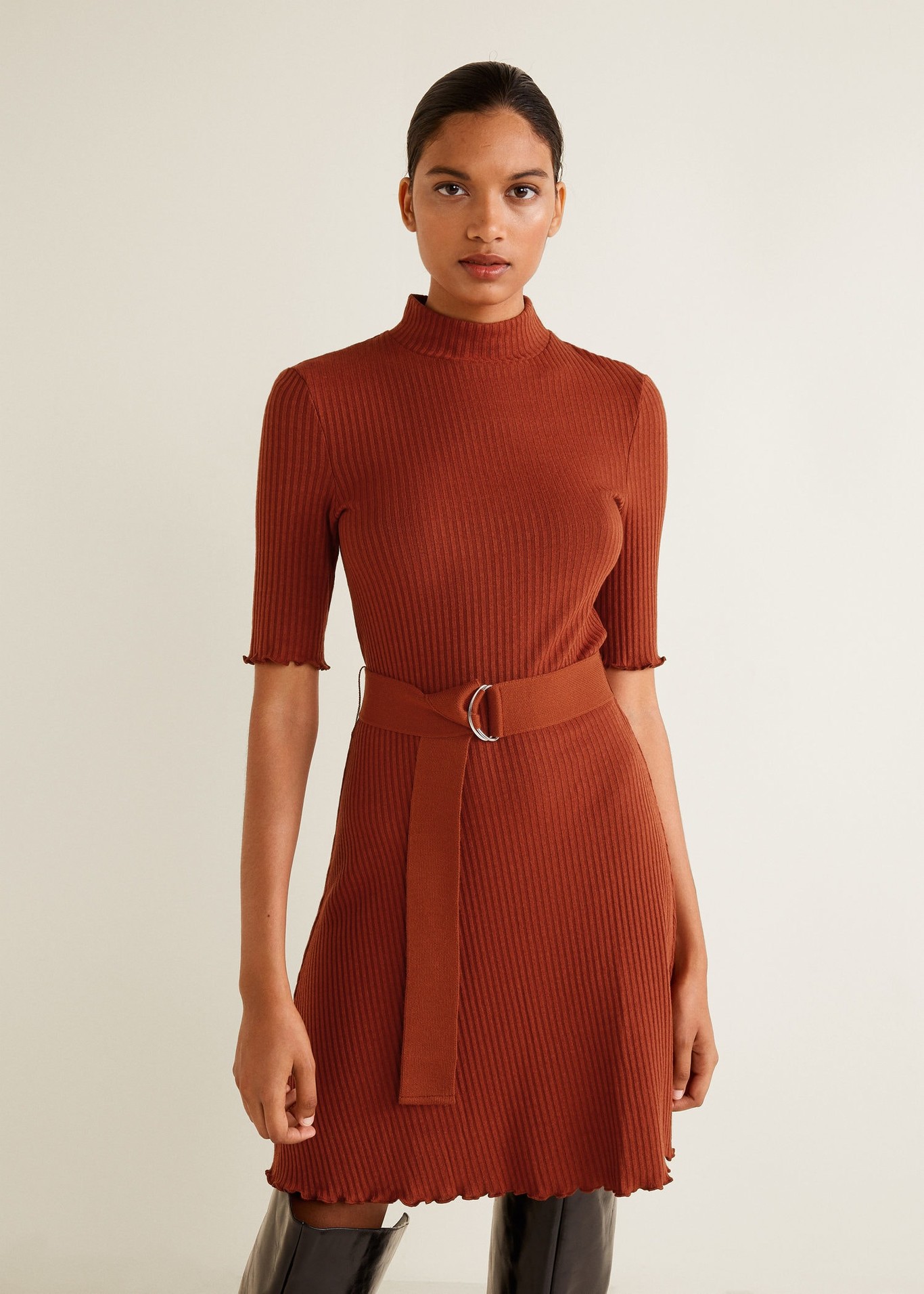 Las 13 prendas en tonos tostados de Mango con las que vestiremos los ...