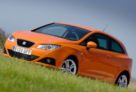 El Seat Ibiza SportCoupe compartirá el color naranja con Lamborghini