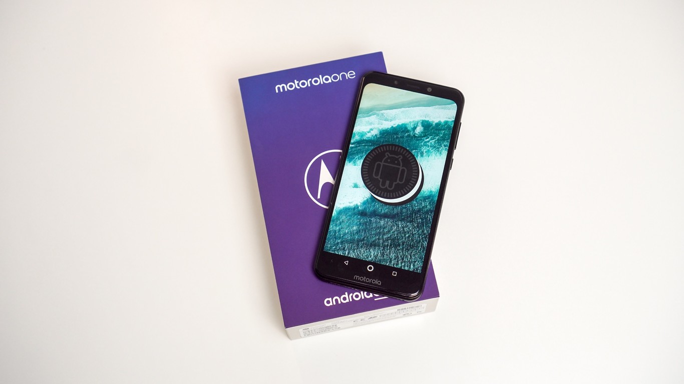 Motorola One, Primeras impresiones: El nuevo integrante de la la ...