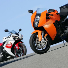 Mini comparativa KTM RC8 Vs Yamaha R1