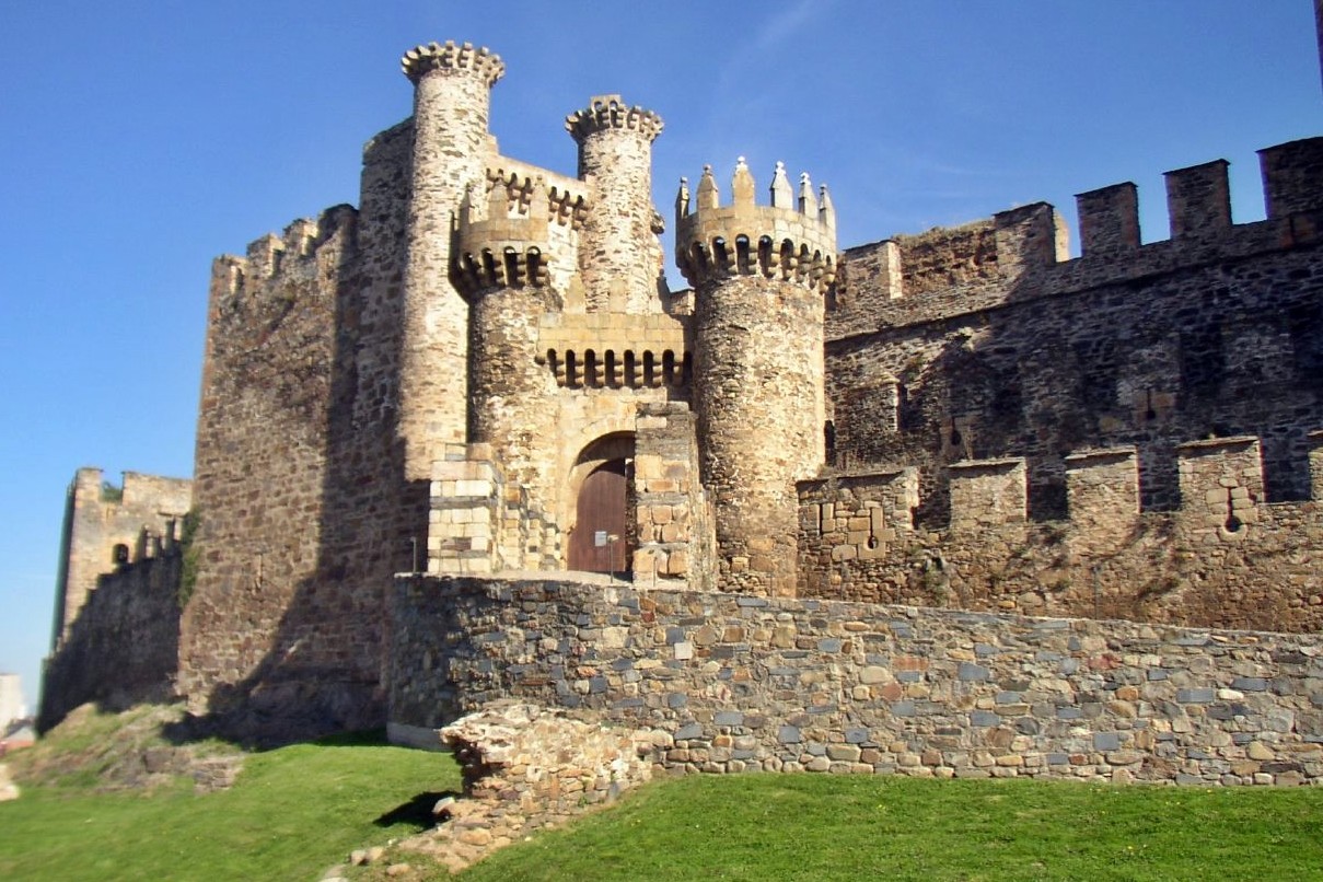 Los ocho mejores castillos de Castilla-León recogidos en una sola ruta ...