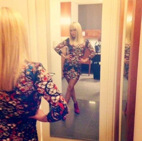 El nuevo look rubio pollo de Hayden Panettiere... como que no