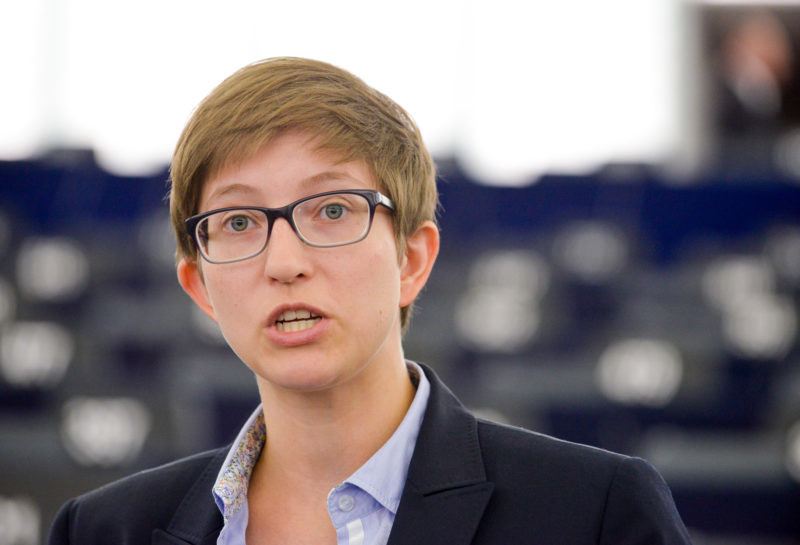 El escaño 138: Julia Reda, una pirata entre corbatas