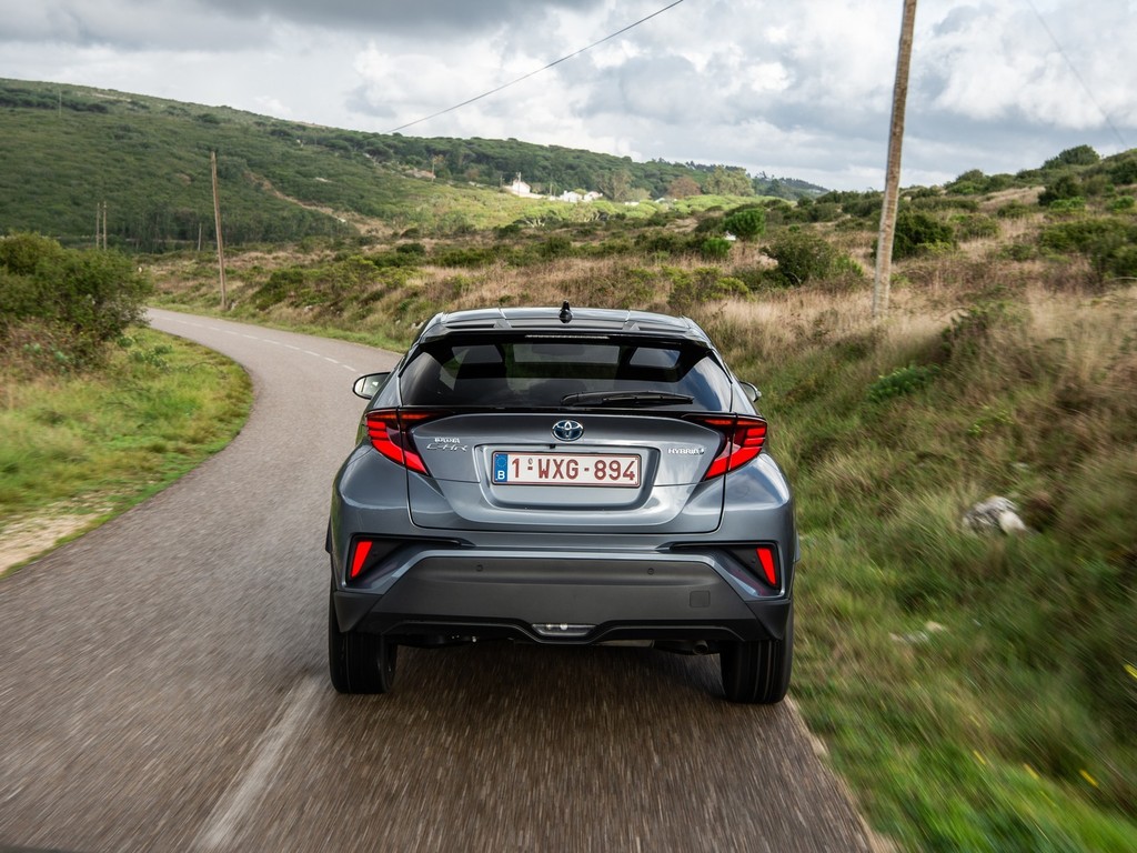 SUV Toyota C-HR 2020, prueba: misma habitabilidad pero más potencia ...