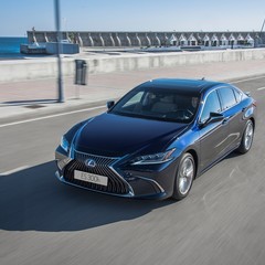 Lexus ES 300h y RC 300h 2019, prueba contacto: híbridos de lujo con ...