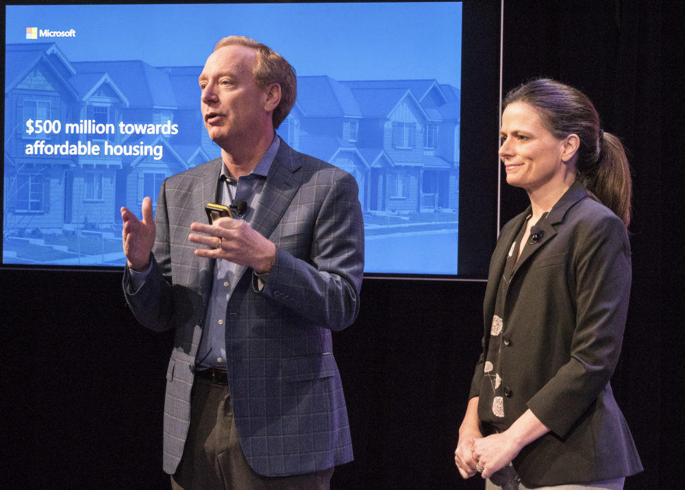 Si hay una persona clave en el resurgir de Microsoft es su CFO: Amy Hood