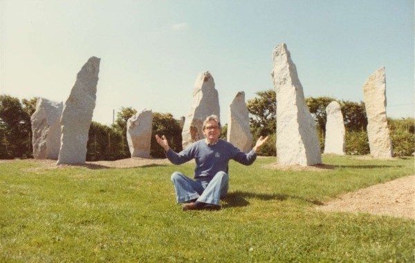El Stonehenge que se construyó un hombre en su propio jardín