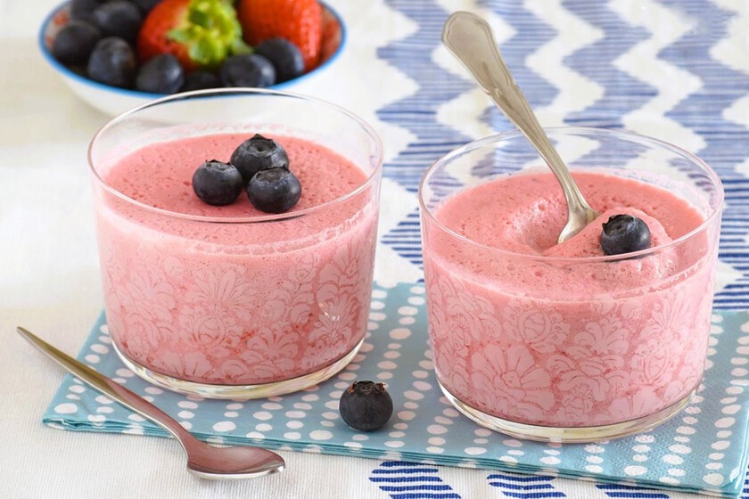 Mousse de fresas y queso fresco: postre fácil, rápido y saludable que ...