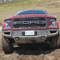 Ford Raptor, a prueba: un monstruo con dos turbos, capaz de todo y sin ...