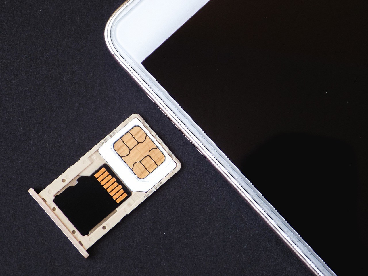 SuperSIM: la arriesgada tecnología para tener una SIM y una microSD en ...