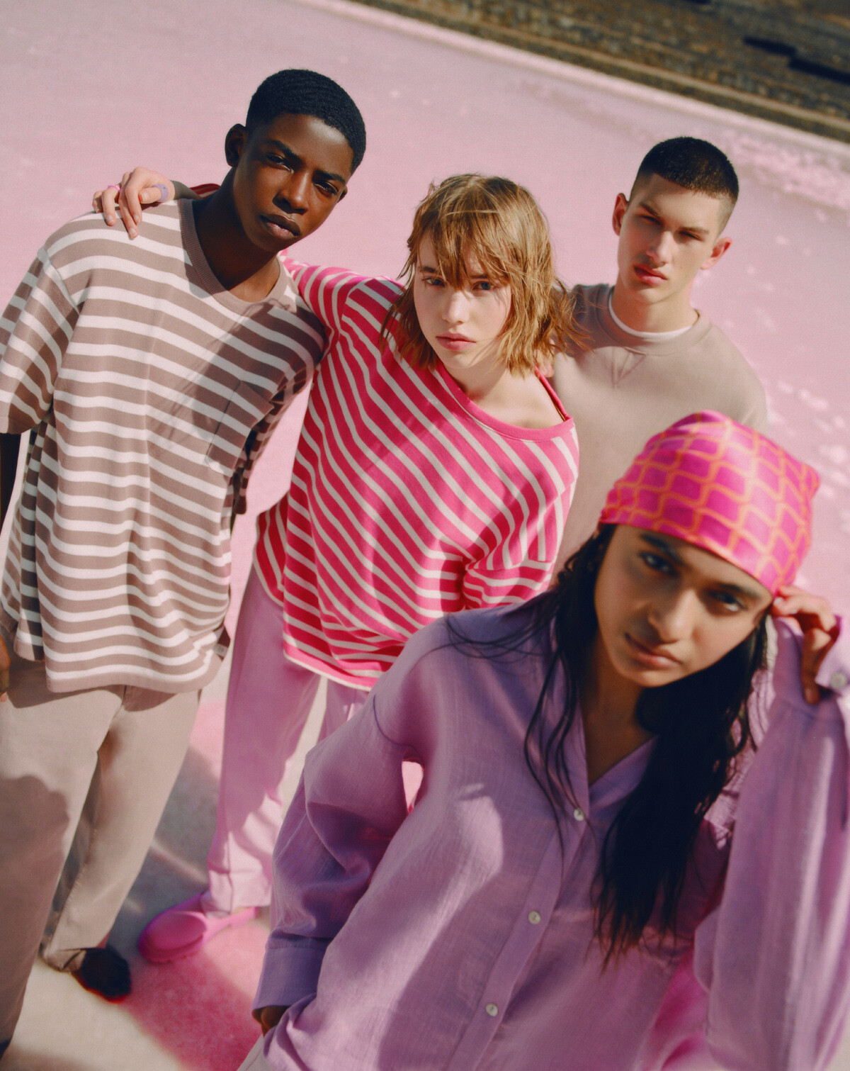 Pull & Bear lanza una colección de ropa para todos los gustos y colores ...
