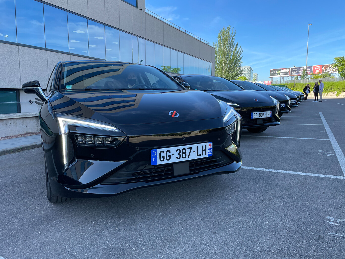 Así es Mobilize Limo: el coche eléctrico sobre el que gira el servicio ...