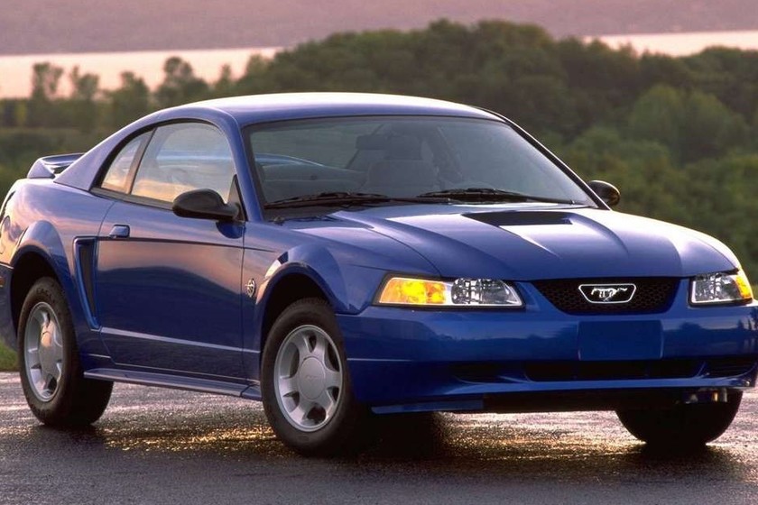 Nuevo Ford Mustang 2000