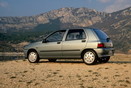 Recordando la Historia del Renault Clio, la musa que nació en 1990