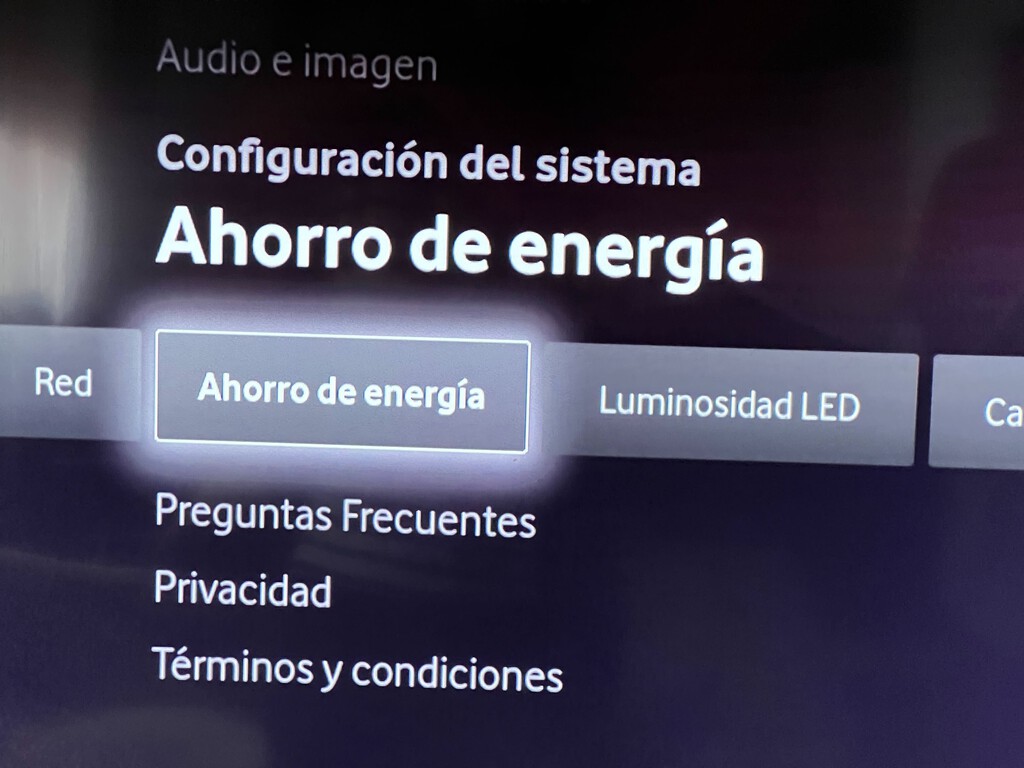 El decodificador de Vodafone TV gastará menos luz si activas estas ...