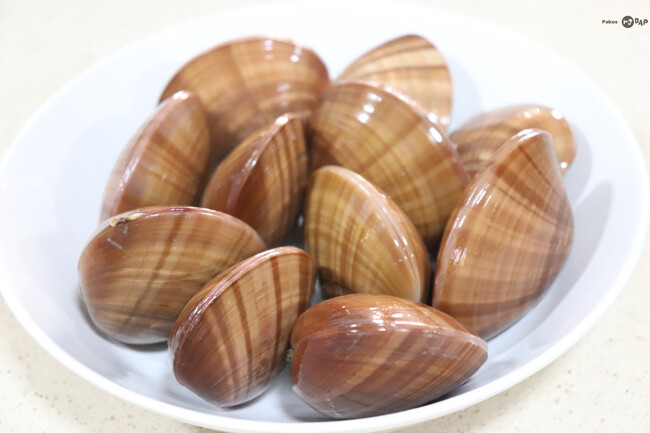 Cómo limpiar y preparar las conchas finas malagueñas o ameixones gallegos