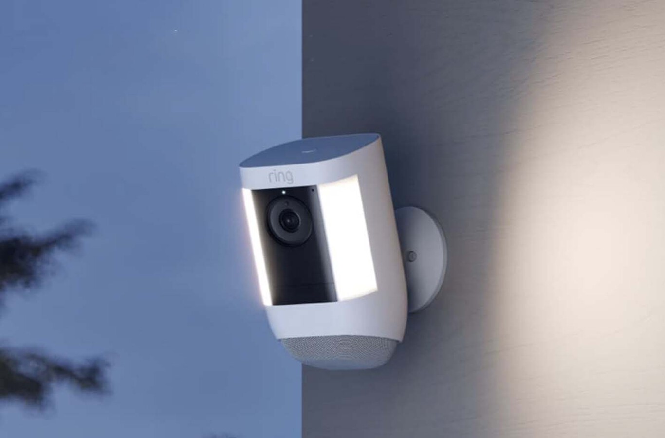 Spotlight Cam Pro, Spotlight Cam Plus y Alarm Panic Button: precio ...