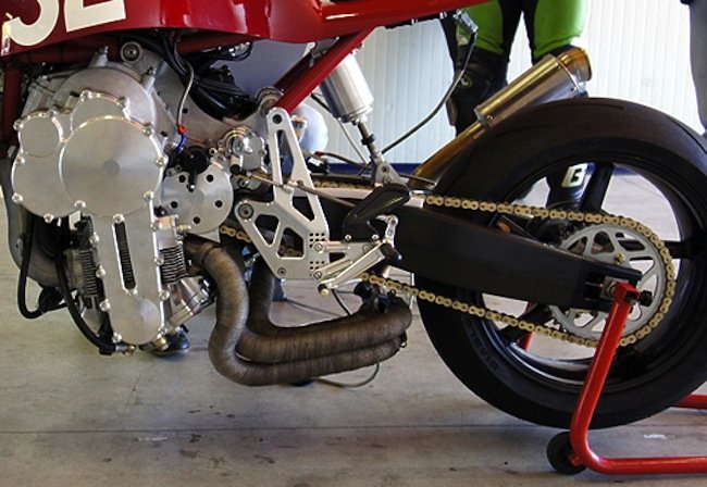 Nembo Motociclette con motor invertido tricilíndrico