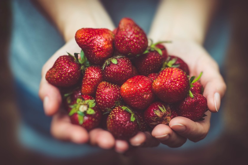Siete recetas con fresas para alegrar tus postres con productos de ...