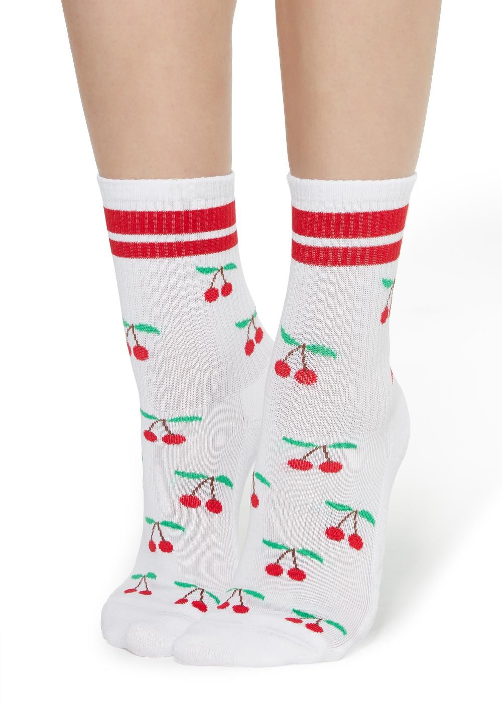 Los calcetines más bonitos para estar por casa y llevar con todos tus ...