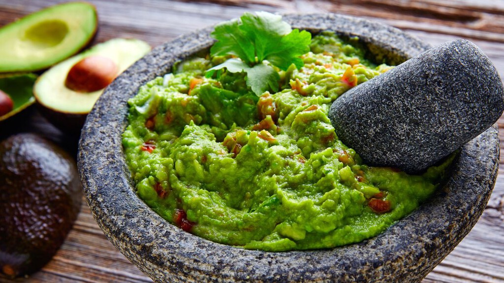 Cómo hacer alambre mixto con pollo, res y chorizo con queso: una receta ...