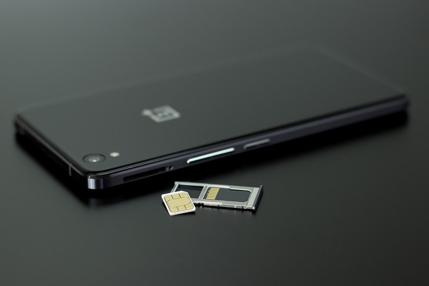 Por qué hay gente dispuesta a pagar un Lexus por una tarjeta SIM en Iraq