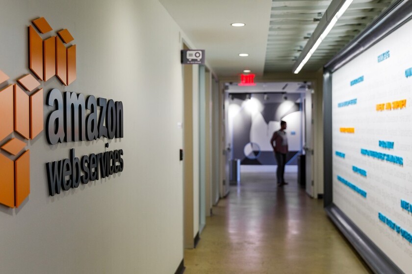 Hasta AWS se pasa al low-code: Workflow Studio es su primera ...