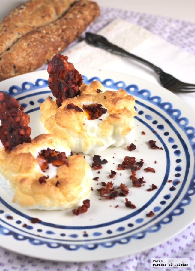 Huevos Nube. La receta fácil de huevos soufflé con bacon que triunfa en ...