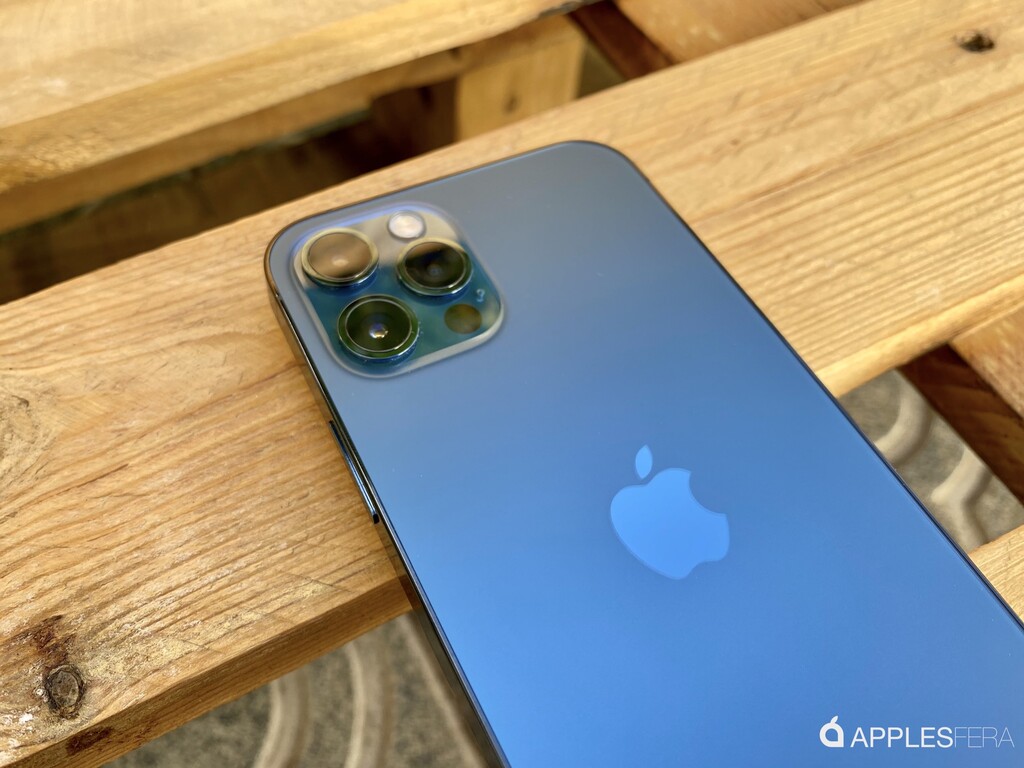 Así luce el iPhone 12 Pro en azul pacífico: el nuevo color de esta ...