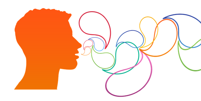 Hablar solo cuando estamos rodeados de compañeros es sano