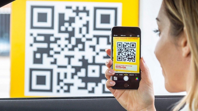 ¿Pagar la gasolina con el móvil y un código QR? En Shell lo están probando