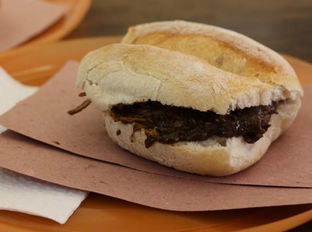 En México qué es "Lunch". Y ¿Tiene que ver con lonche o torta?