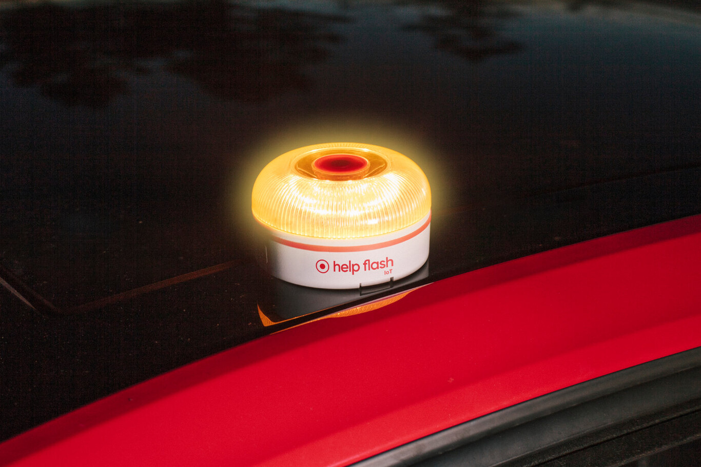 Vodafone lanza Help Flash IoT, la luz V16 conectada con la DGT que ...