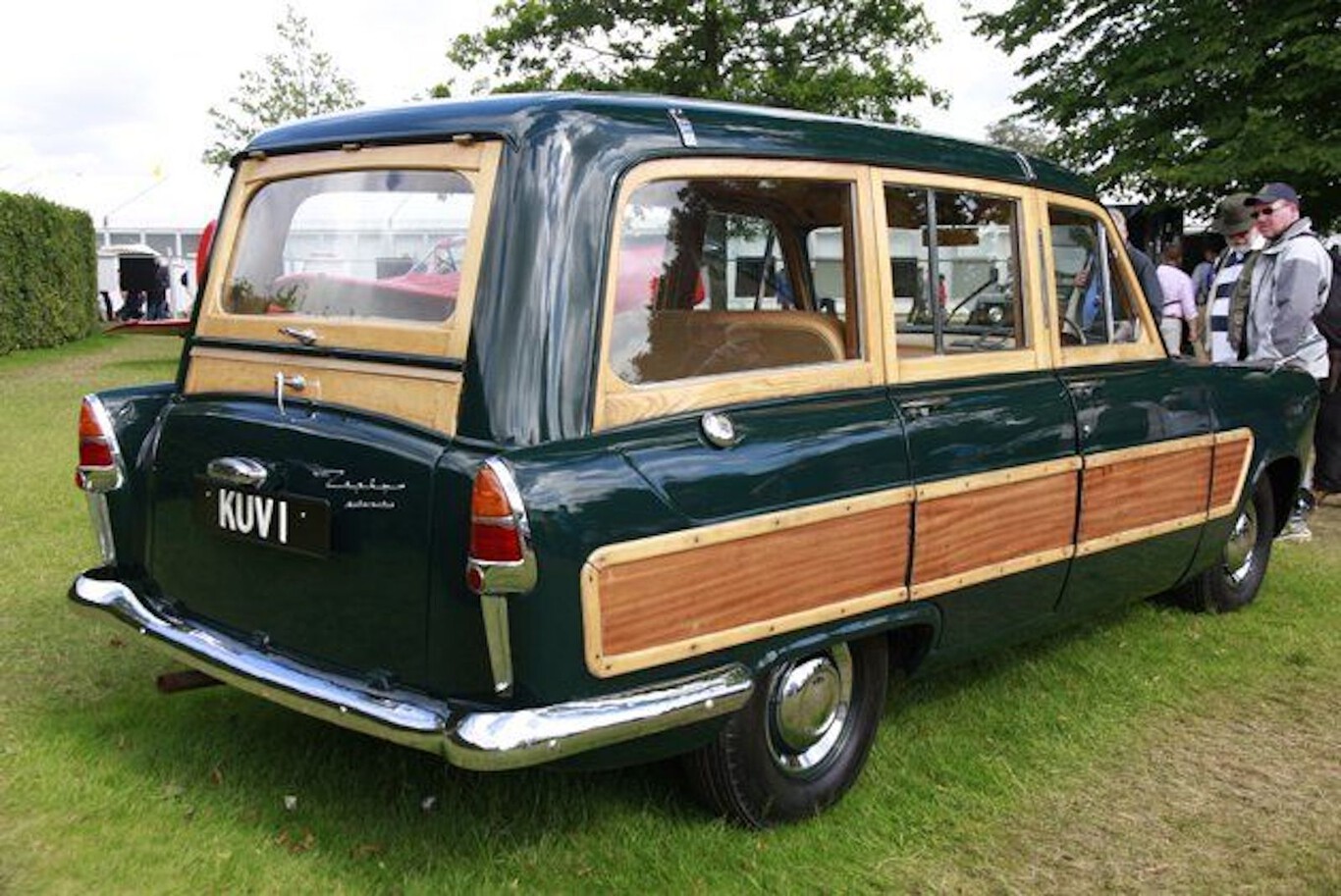 Reina Isabel II Ford Zephyr State 1956, detalles, información y fotos