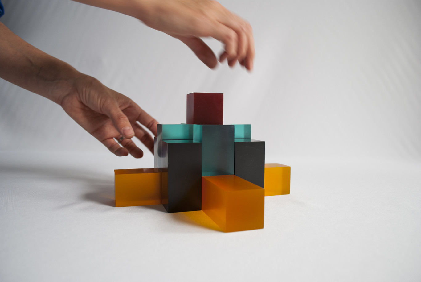 Los POLYBLOCKS son el último proyecto del estudio sevillano Antoñito y ...