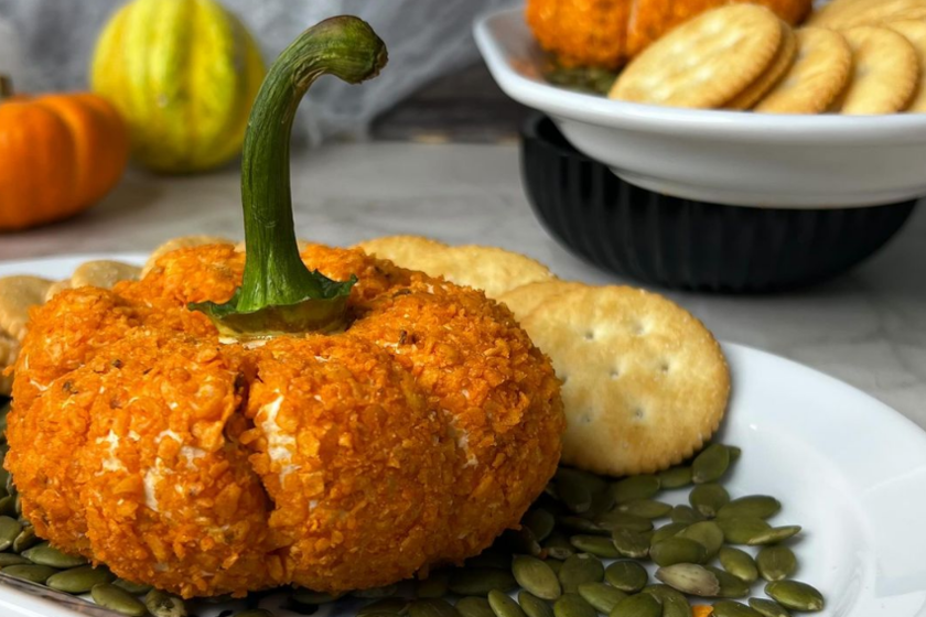 Calabaza de halloween para botanear: queso philadelphia y chipotle en ...
