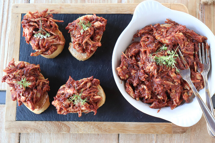 Receta de pollo deshebrado con tomate concentrado y balsámico