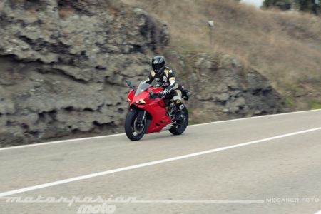 Ducati 899 Panigale, prueba (valoración, ficha técnica y galería)