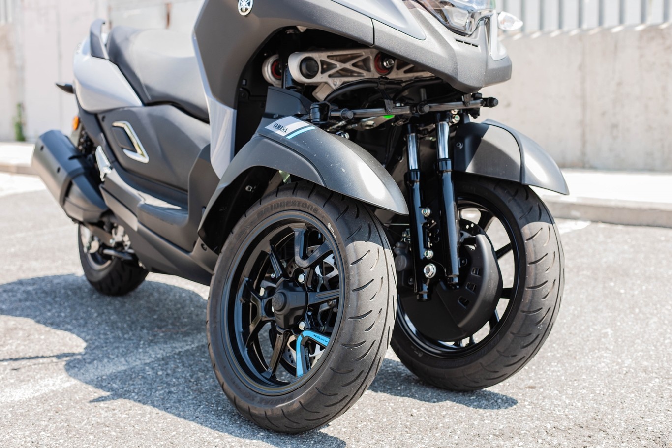 Yamaha Tricity 300 2020, prueba: scooter sin carnet, con tres ruedas y ...