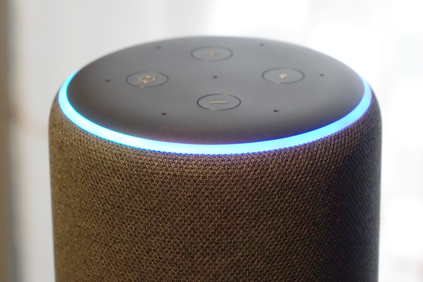 Amazon Echo Plus, análisis: review con características, precio y ...