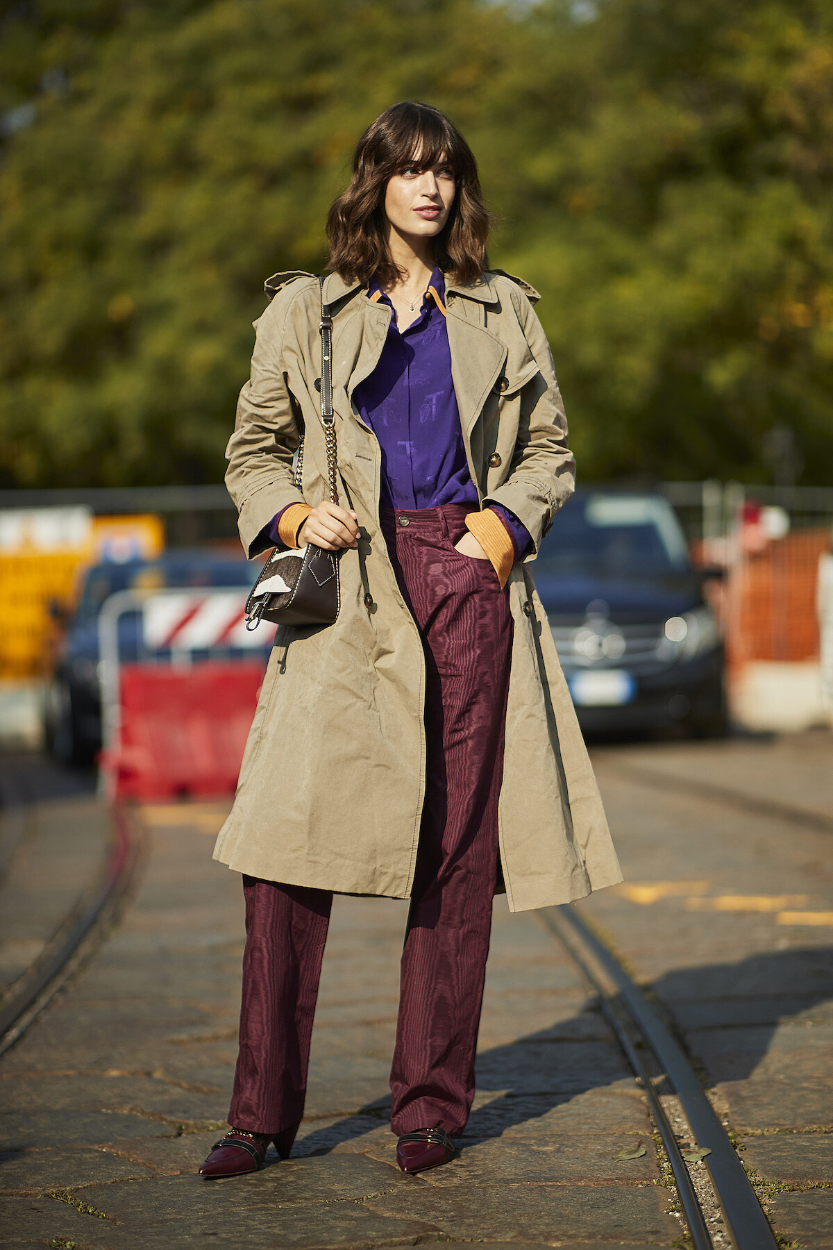 15 combinaciones de colores con las que mezclar el burdeos (y molarlo a ...