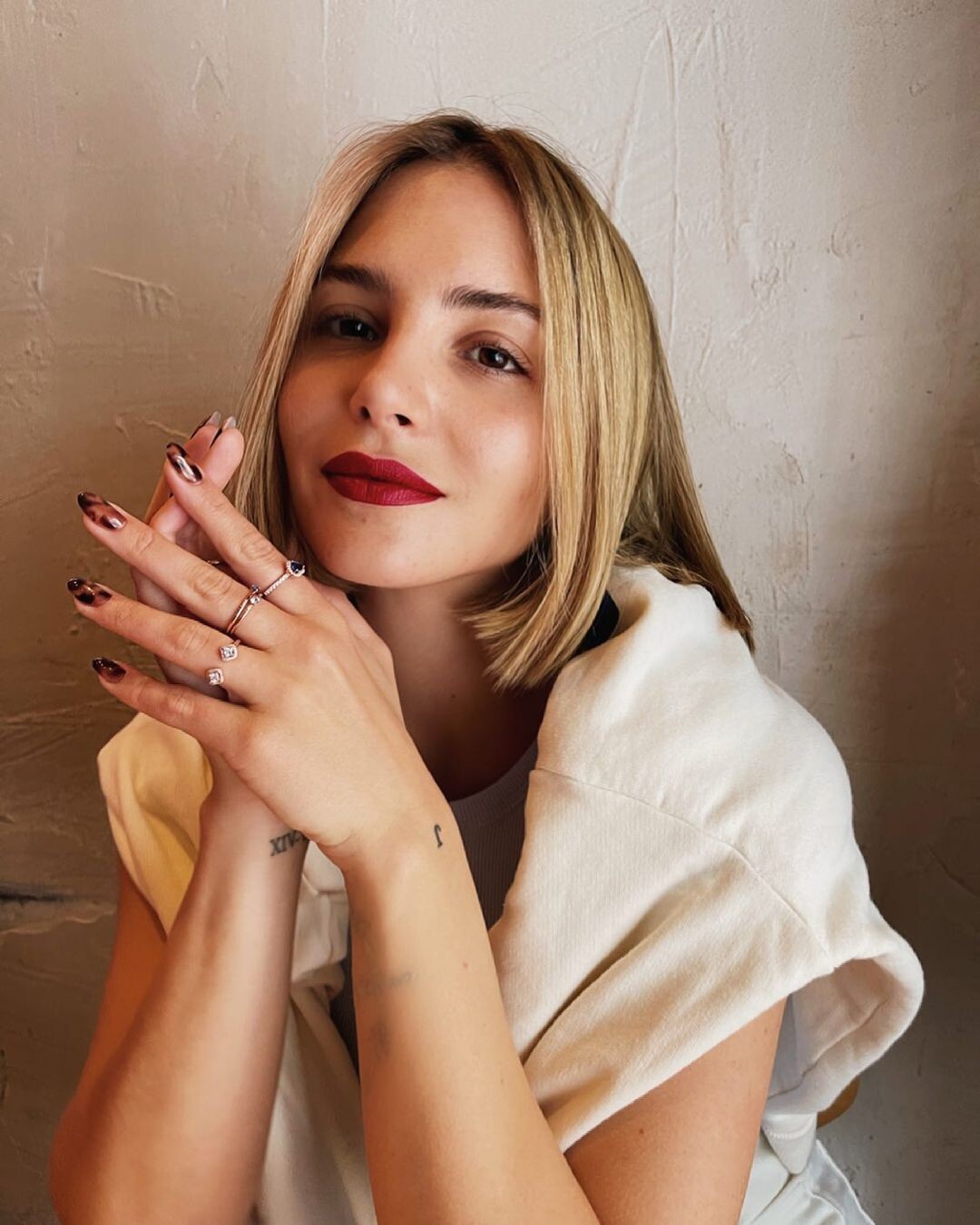 La celebridad Andrea Duro se tiñe de rubio