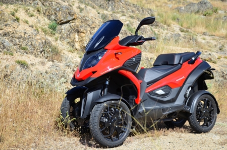 Quadro4, así es la curiosa experiencia de conducir el único scooter de ...