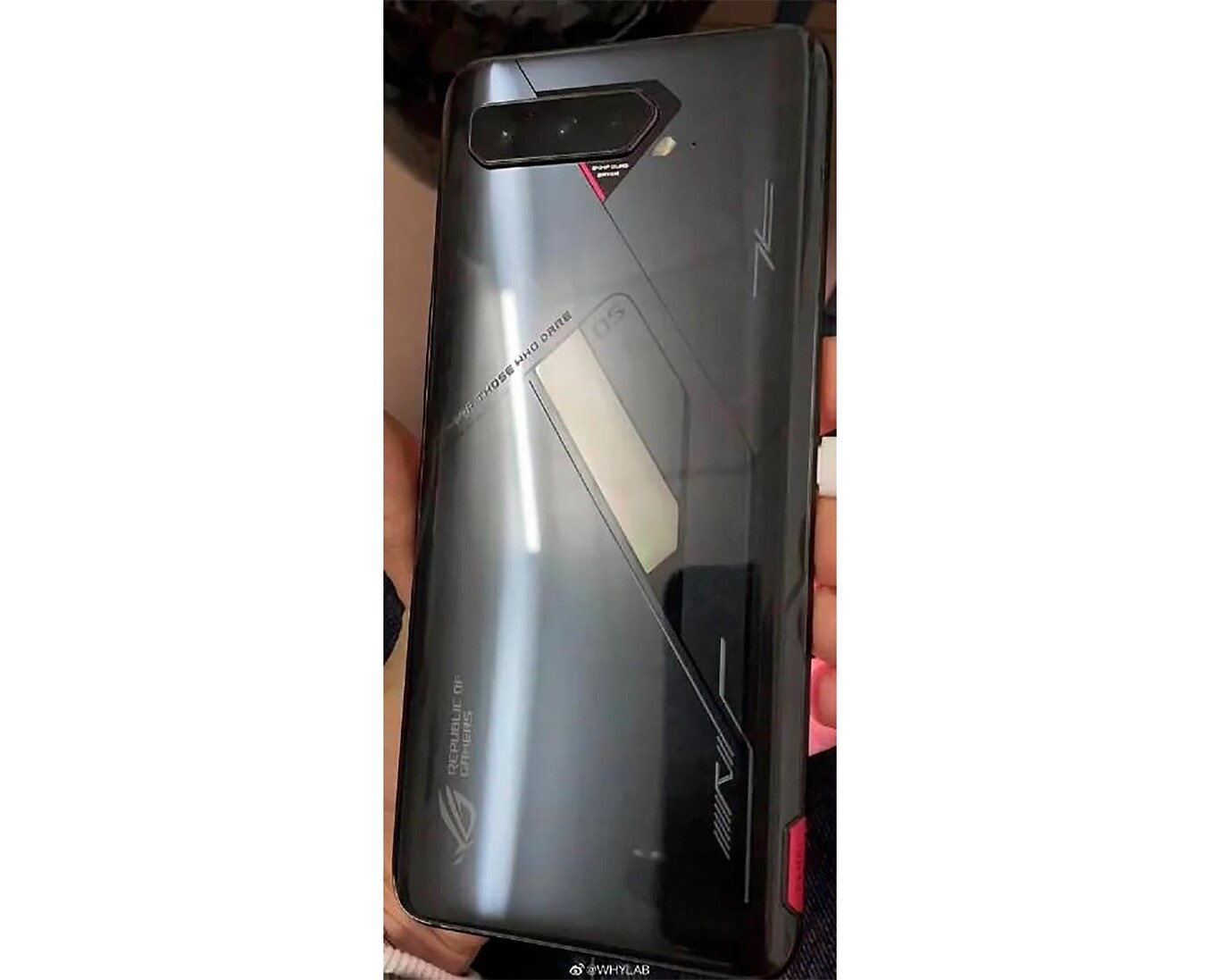 El Asus Rog Phone 4 aparece filtrado en vídeo mostrando una curiosa ...