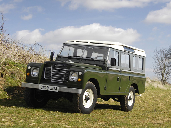Todo lo que querías saber para llevar un Land Rover... hace 40 años